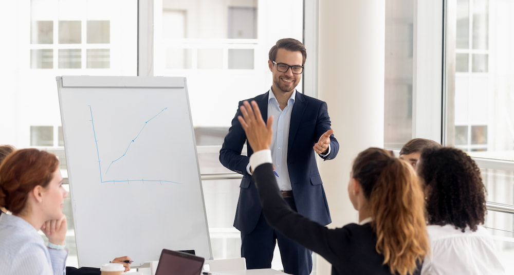 Combien gagne un commercial en moyenne ? | Carrière Selexium Group ...